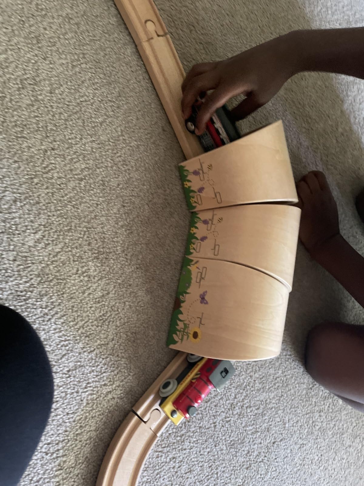 Bigjigs Rail Curved Train Tunnel - Natural Tunnel for Wooden Train Sets ...