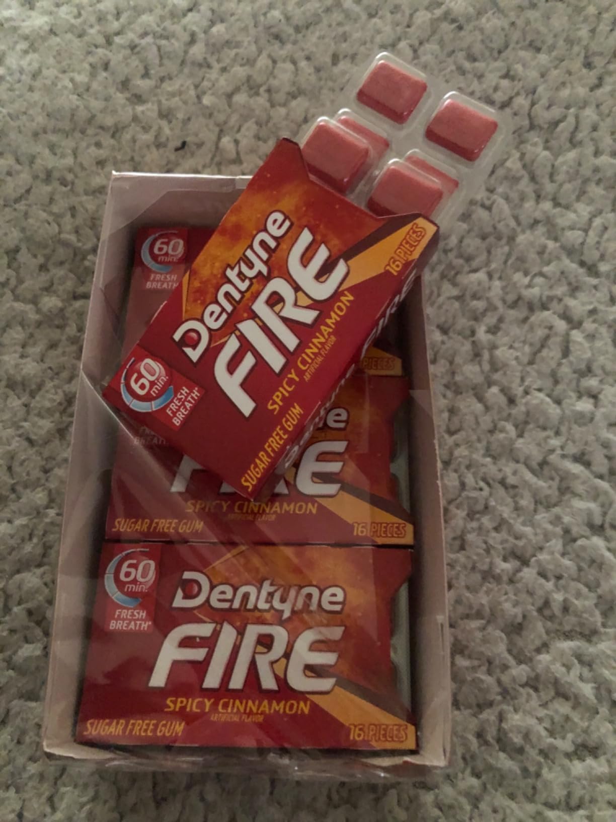 Dentyne Fire Spicy Cinnamon Sugar Free Gums 16 Pieces 39 g : Amazon.co ...