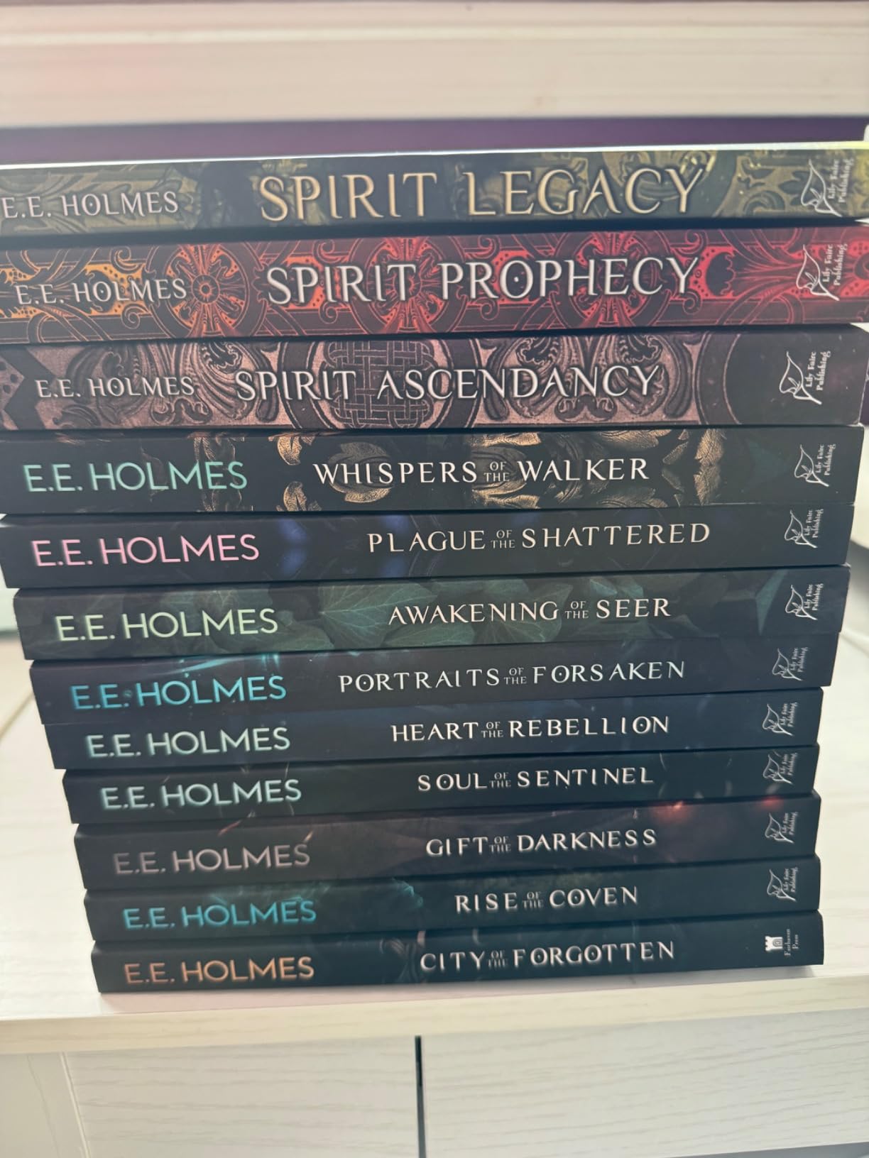 NEW-Spirit Legacy: Book 1 of the Gateway Trilogy: E.E. Holmes: Amazon ...