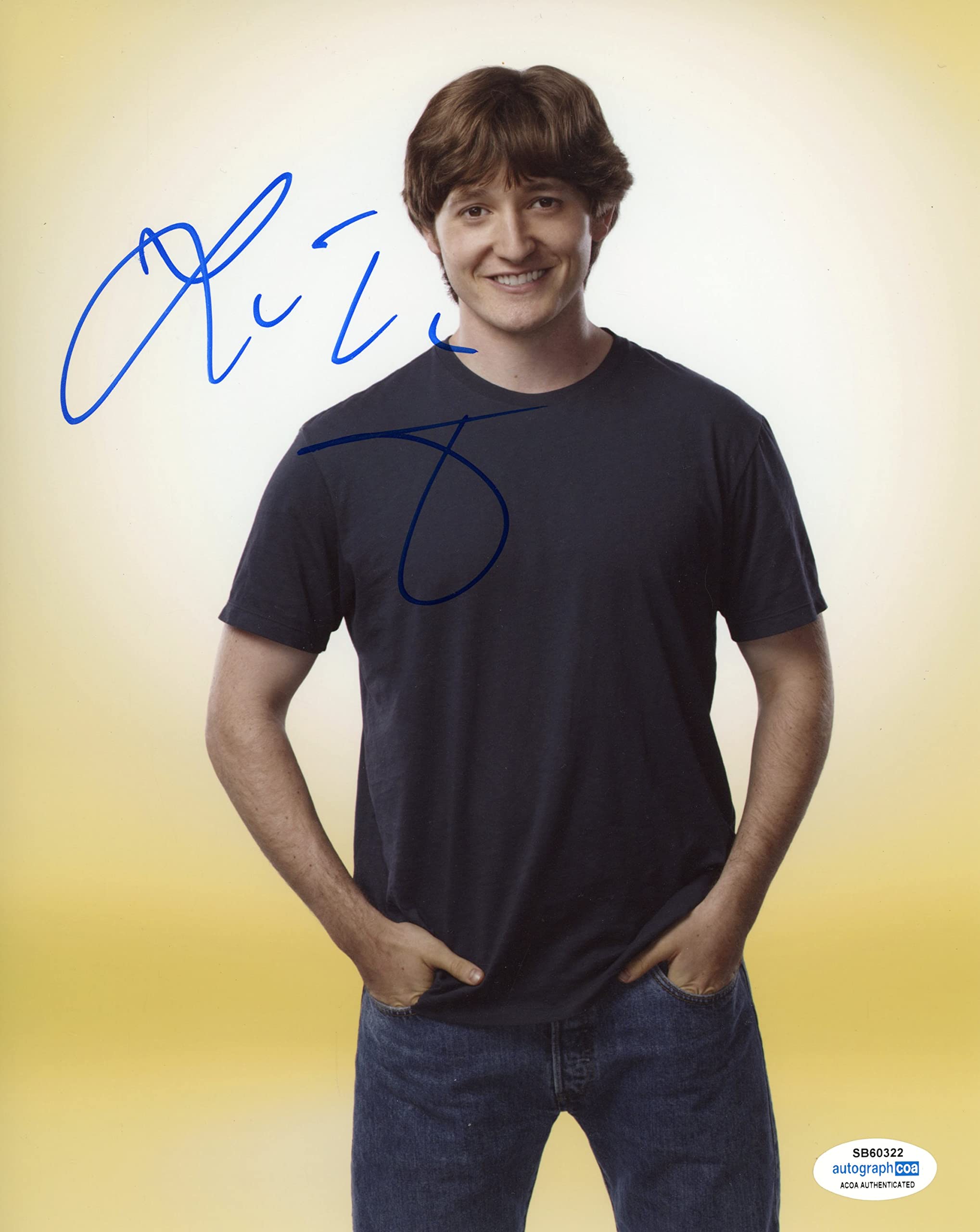 Lucas Neff Raising Hope T Shirts Series : Raising Hope Season 02