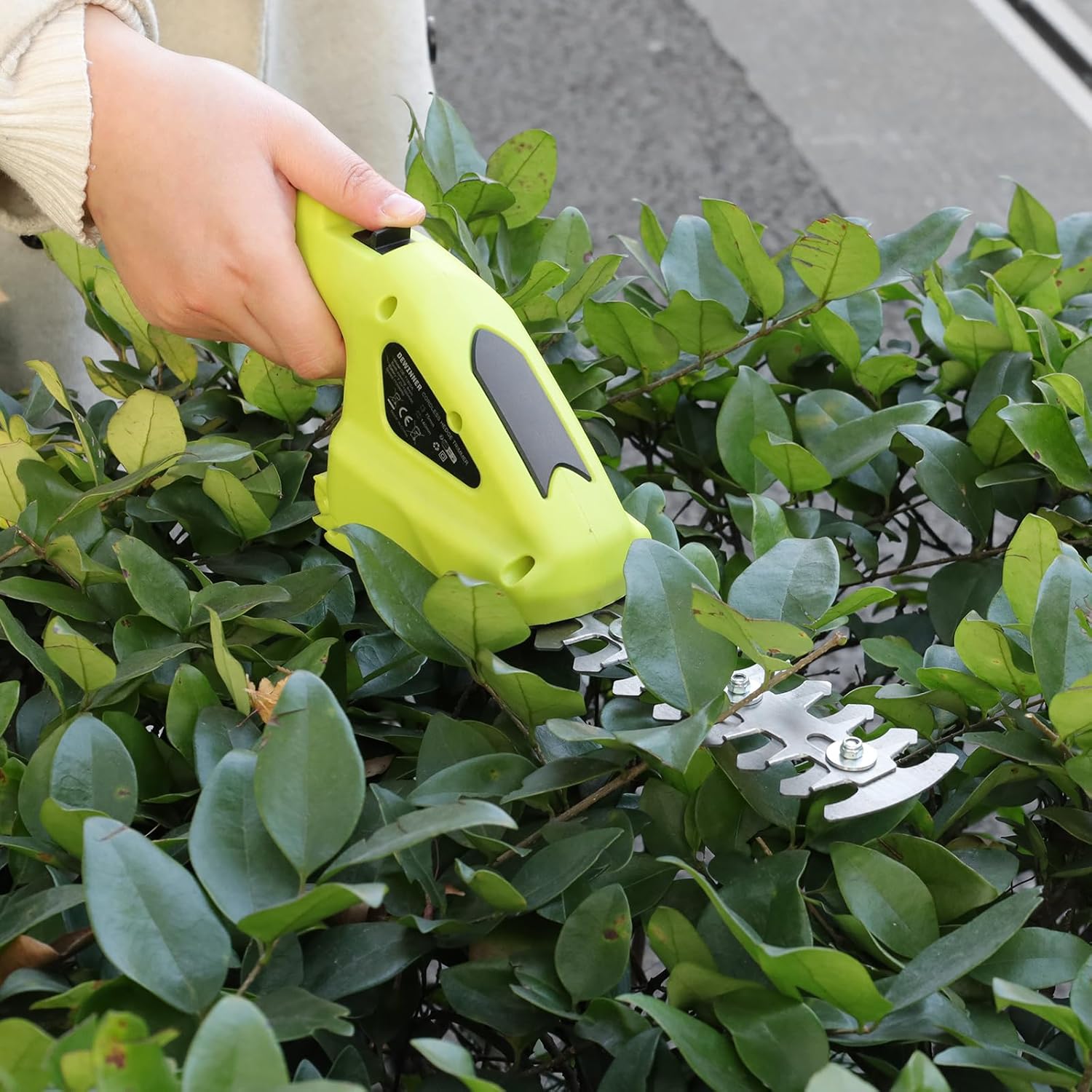 DEWINNER Cordless 2-in-1 Grass Shear and Hedge Trimmer 7.2V (Model DE ...