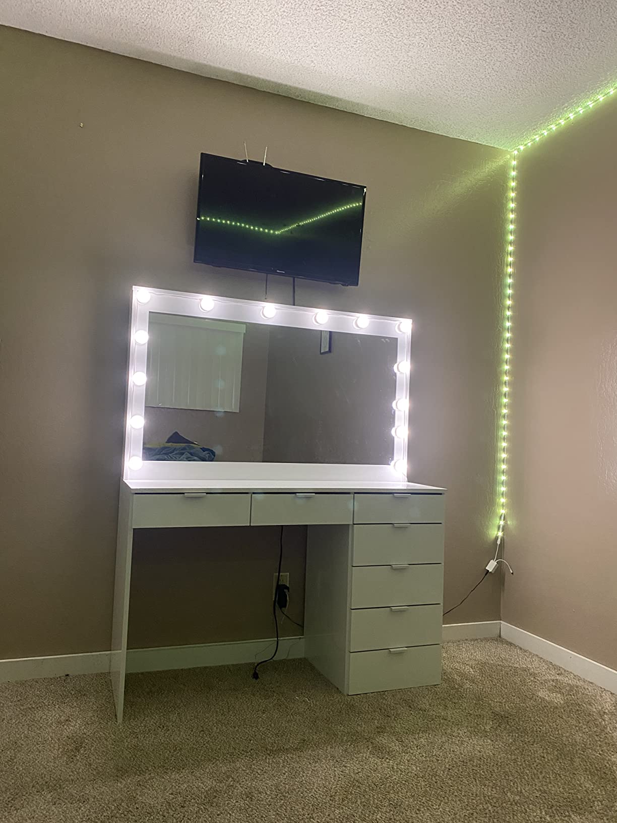 $45/mo - Finance Boahaus Diana Modern Vanity Makeup Desk with Hollywood ...