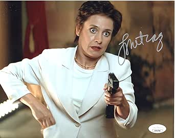 Laurie Metcalf signed 8x10 Photo Scream 2 Part II Debbie Salt Ghostface ...
