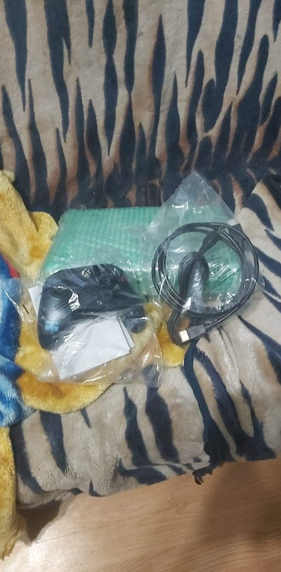 Xbox One S 500GB Console - Console Edition: Xbox One: Video Games ...