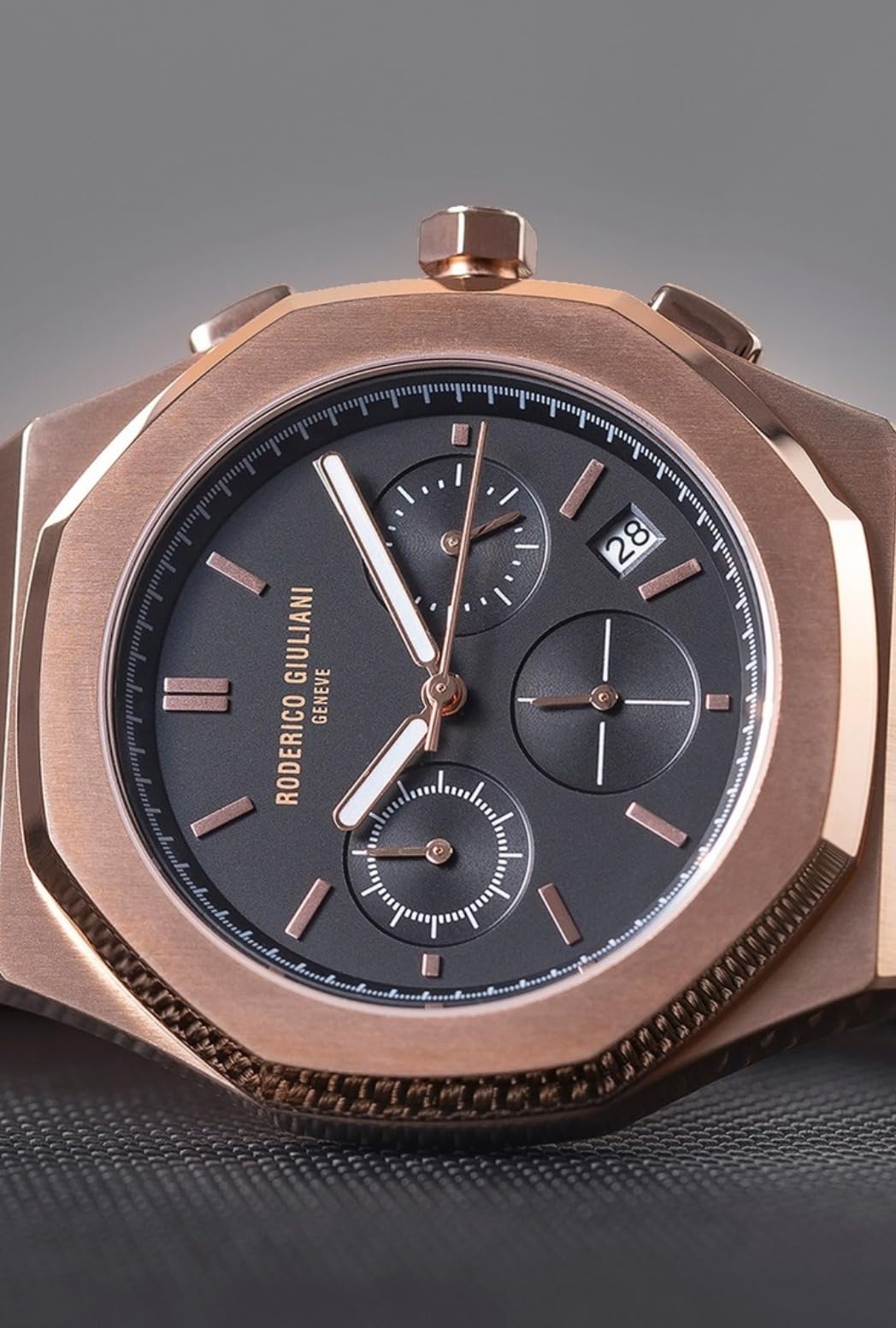 Buy RODERICO GIULIANI Chronograph Analog Black DIAL Rose-Gold CASE Men ...