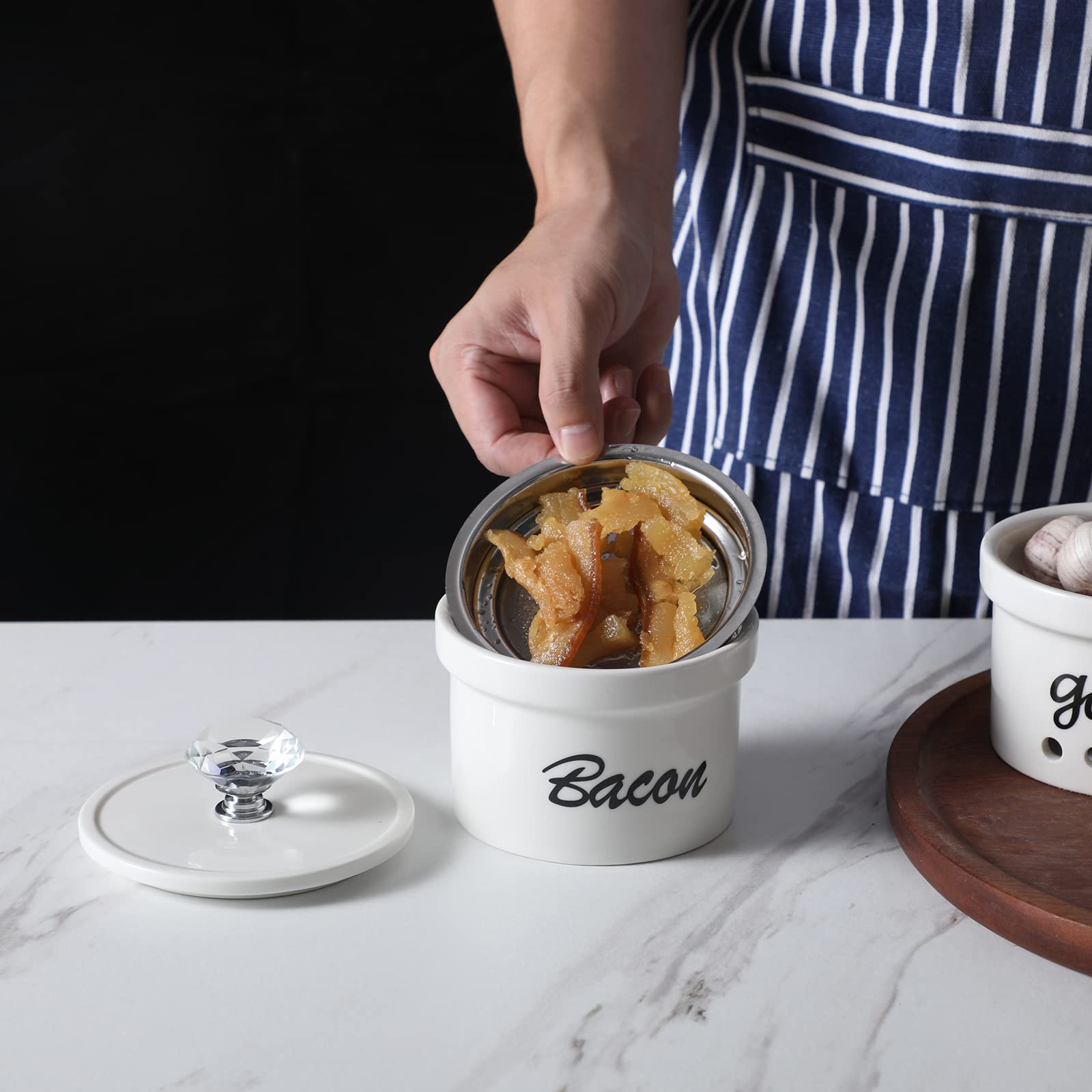 Snapklik.com : Bacon Grease Container Keeper