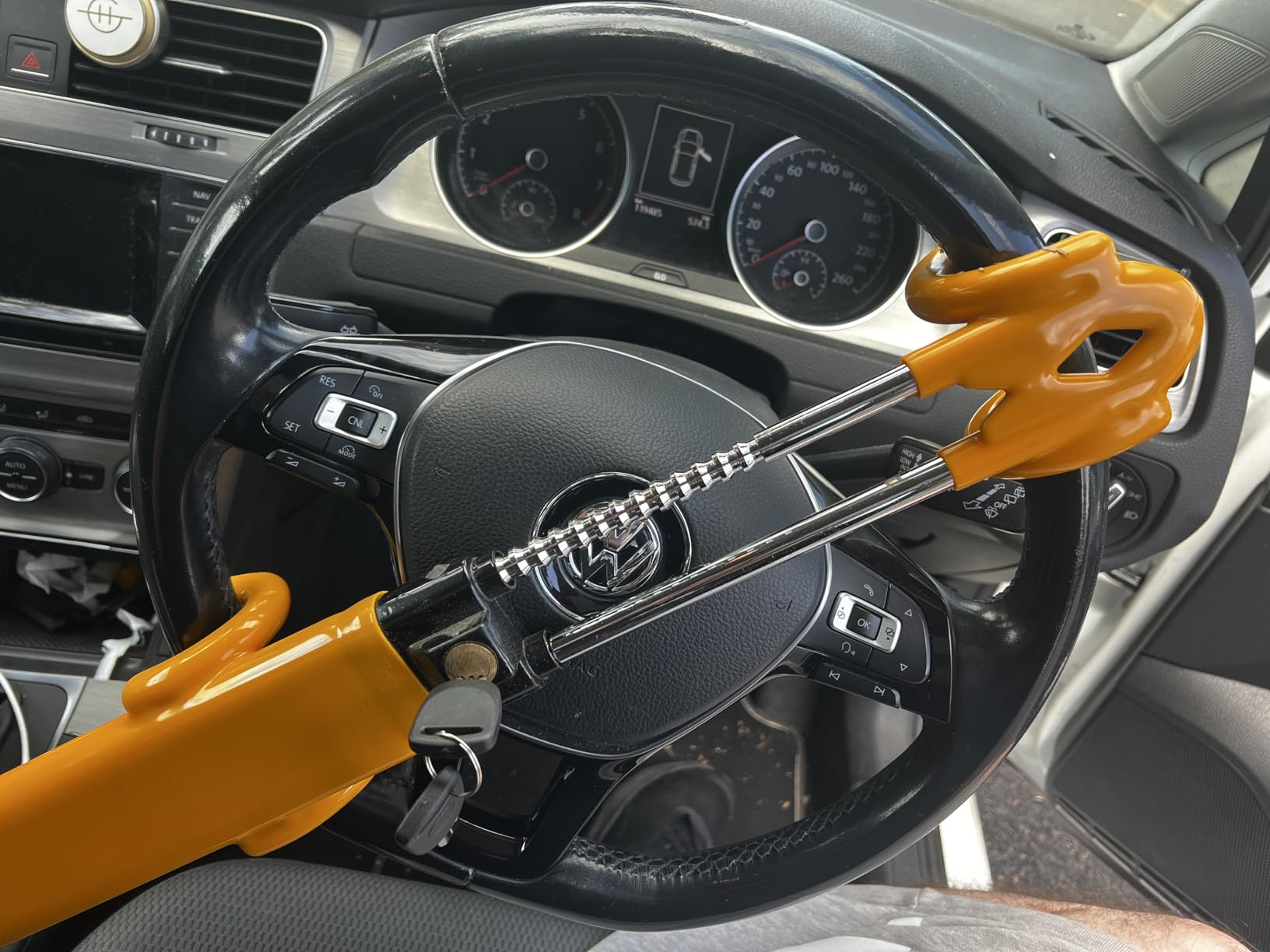 Steering Wheel Lock & Car Lock Anti Theft - Anti Apex Heavy Duty Club ...
