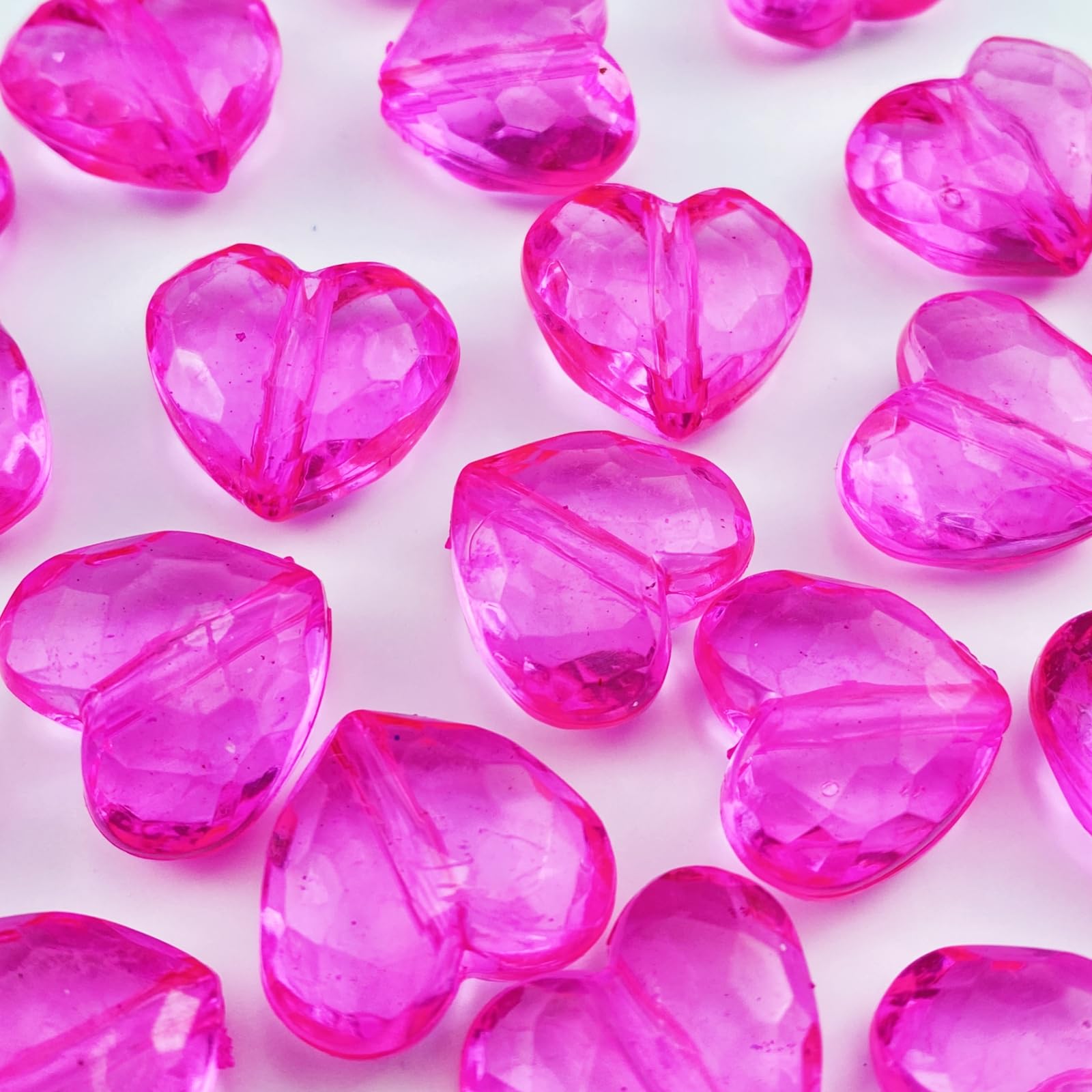 Amazon.com: YHYPOCI 50pcs Acrylic Heart Beads 20mm Heart Shape Beads ...