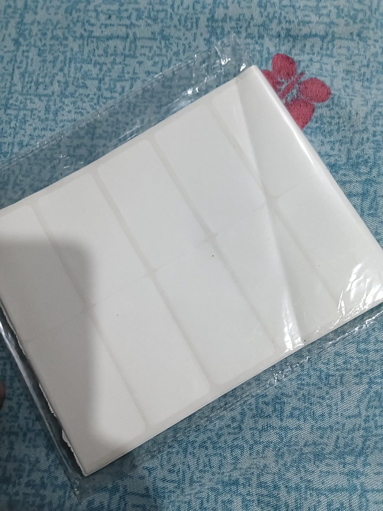 GLUN® 200 Pcs Waterproof Pearl White Vinyl Stickers(No Residue) for ...