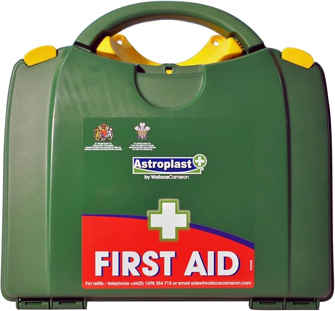 Astroplast 1047031 Green Box 20 Person First Aid Kit : Amazon.co.uk ...