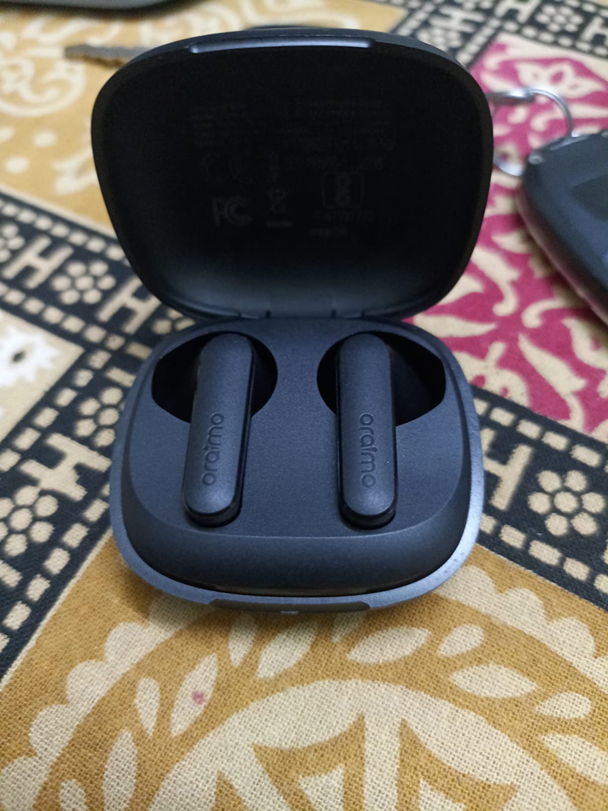 Oraimo Roll Truly Wireless Earbuds Half in Ear Bluetooth Earbuds with ...