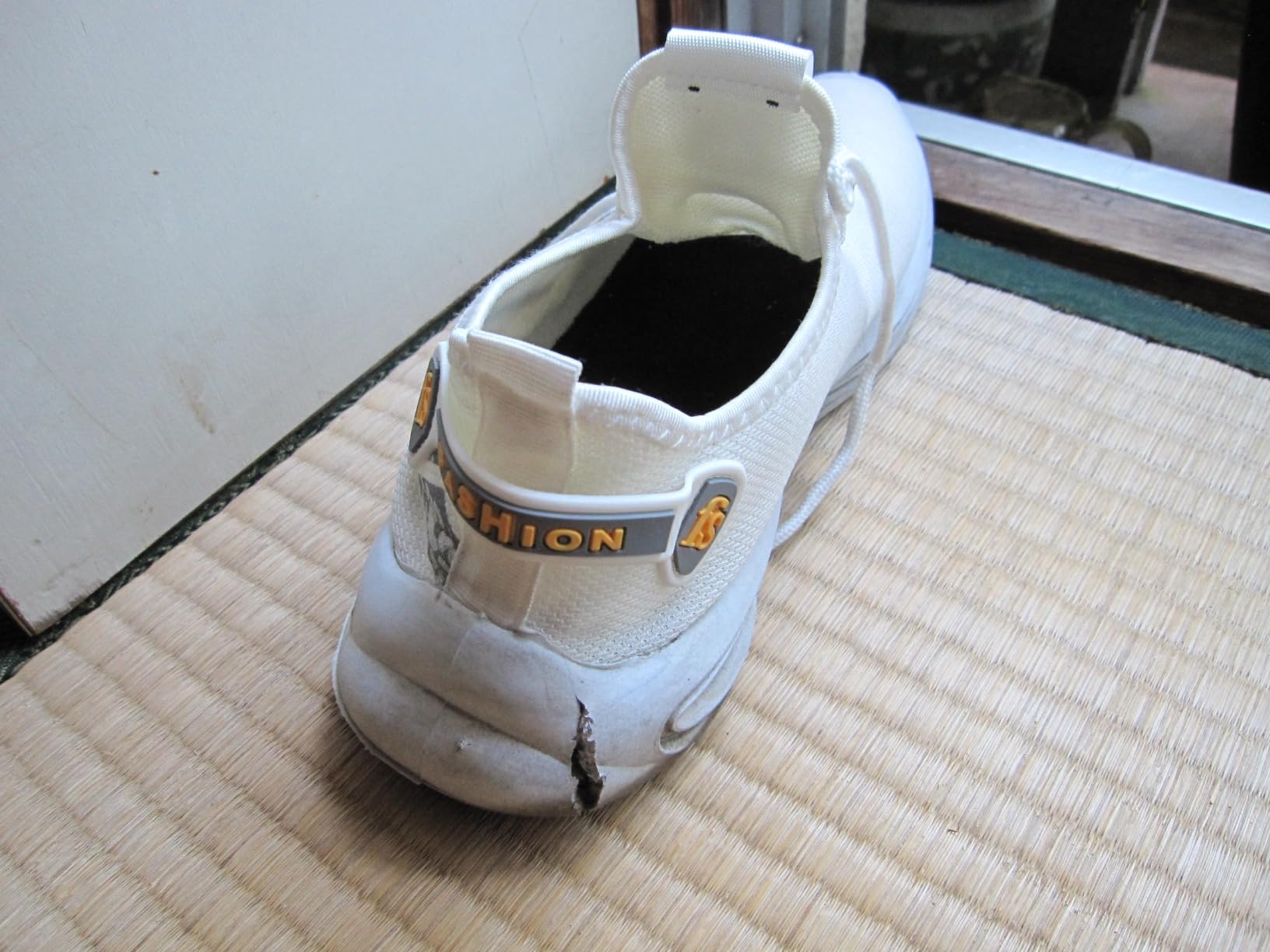 Amazon | [FleurUneffe] s92 メンズ スニーカー 27 26.5 25.5 cm ランニングシューズ 黒スニーカー 白スニーカー フィットネス ウォーキング スポーツ ...