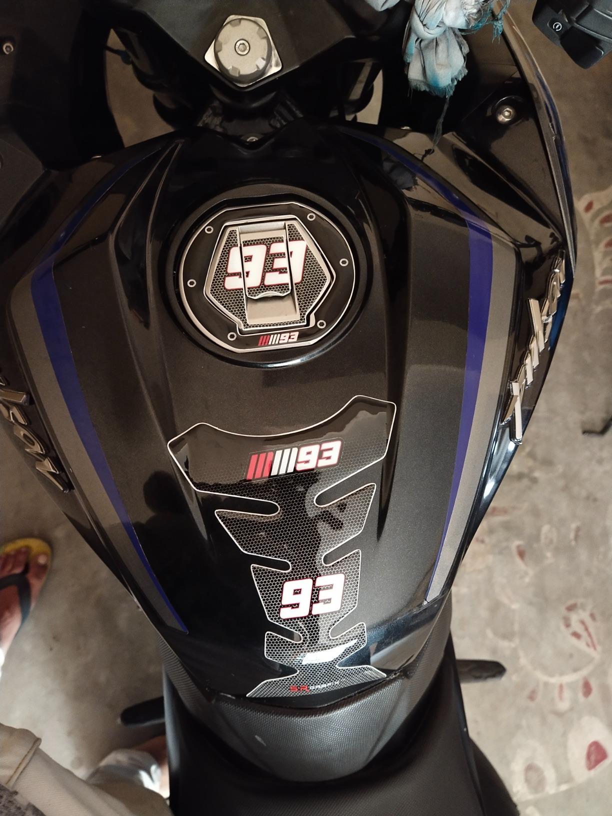 Top and Town Customize Bajaj Pulsar NS 200 Tank Pad & Fuel Cap Sticker ...