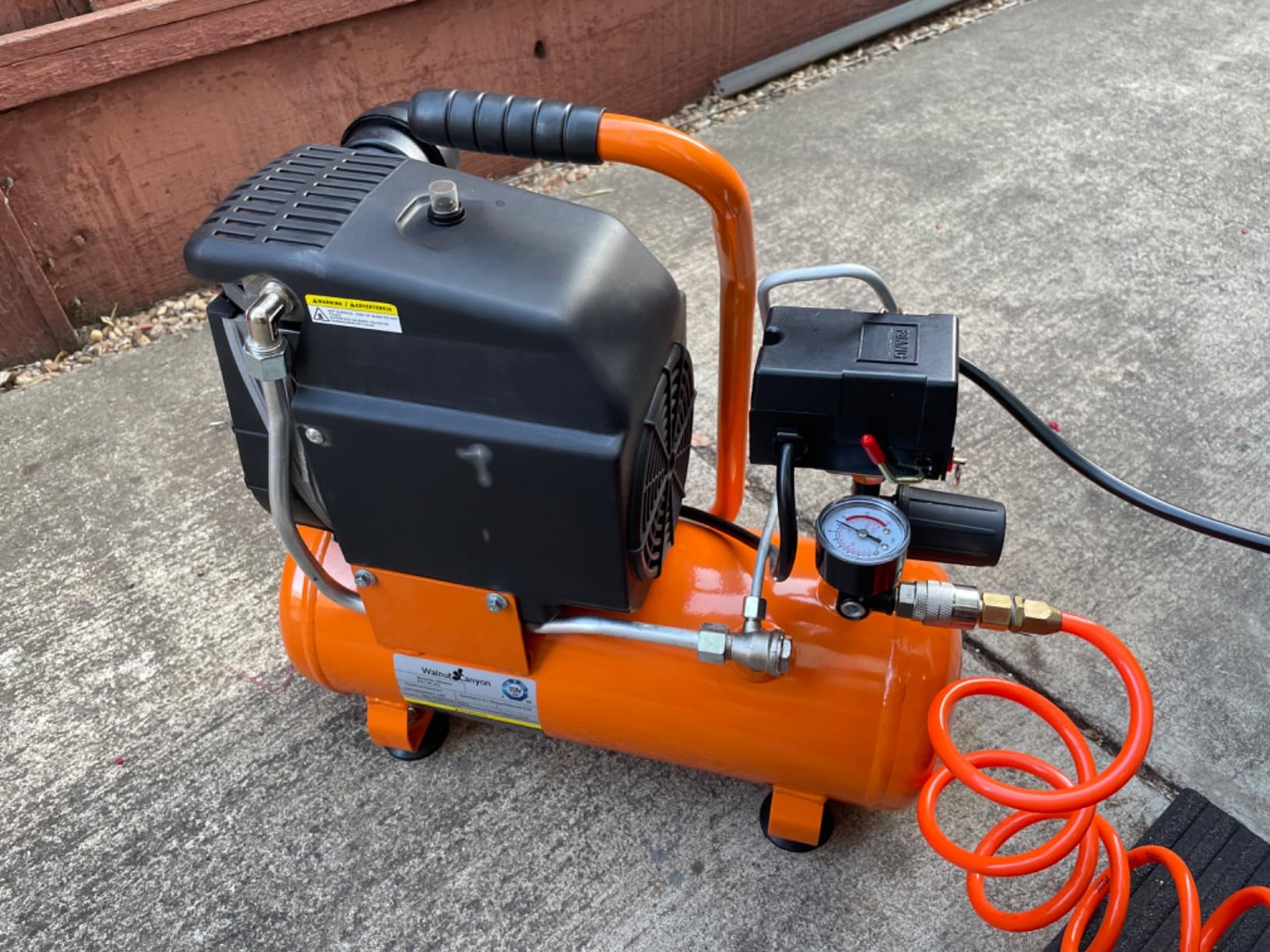 $32/mo - Finance WALNUT CANYON 9 Gallon Air Compressor, 2.5 SCFM@90 PSI ...