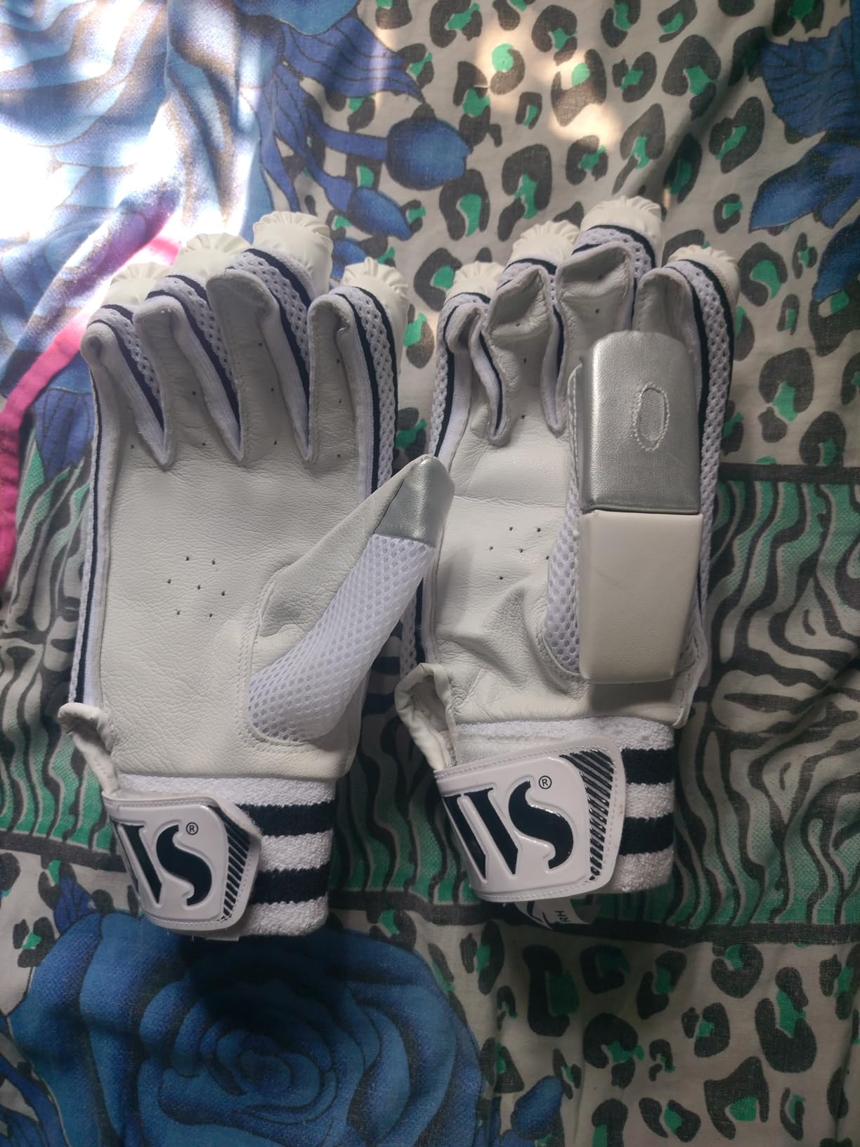 Buy WHITEDOT SPORTS Falcon Kashmir Willow Cricket Combo Kit Set ...