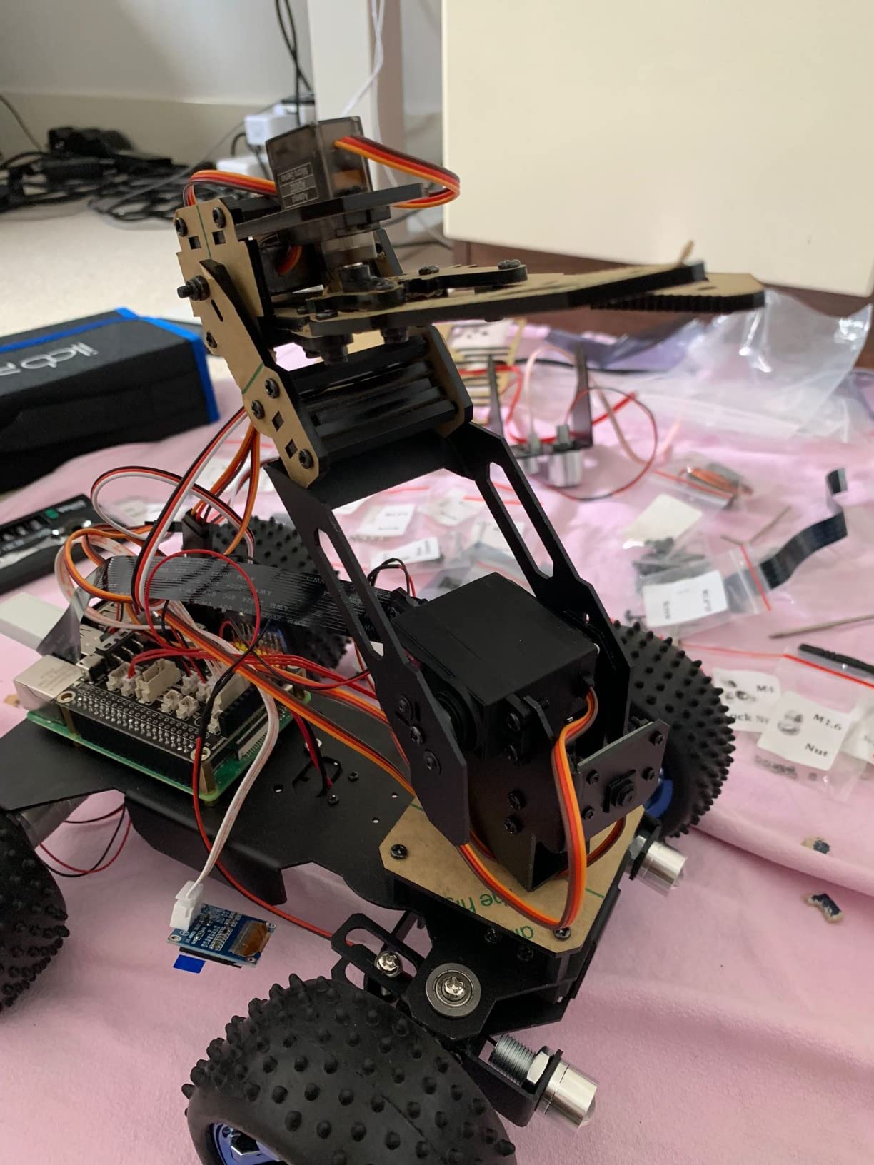 Adeept PiCar-Pro Raspberry Pi Smart Robot Car Kit Programming 2-in-1 ...