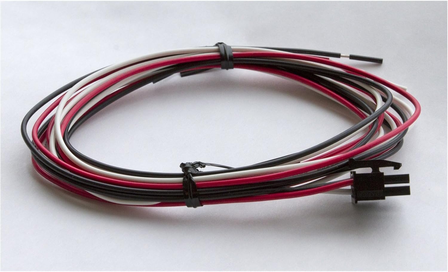 Amazon.com: Auto Meter 1294 American Muscle 2-1/16" 8-18 Volt Short ...