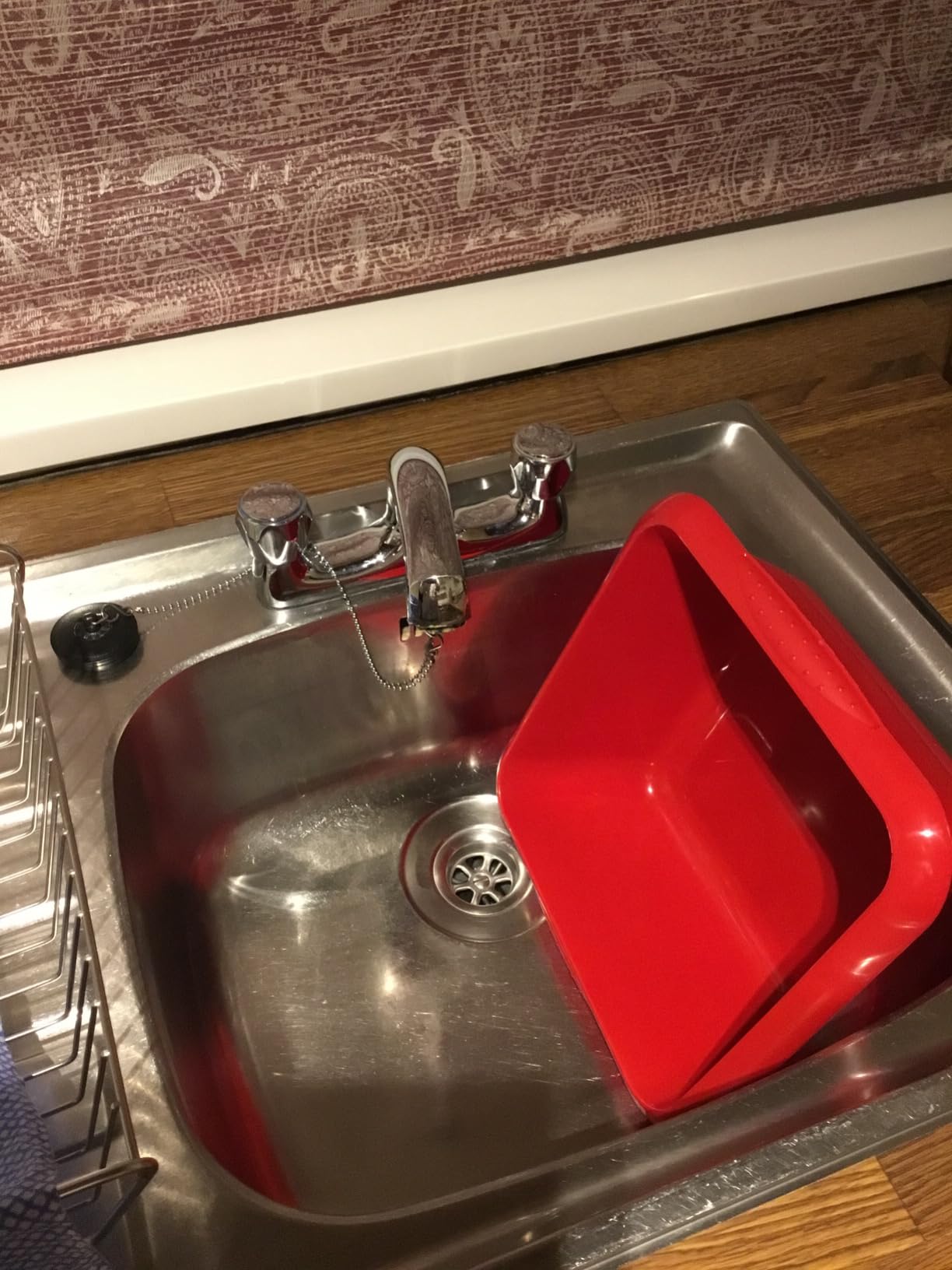 TML Glitter Red 7 Liter Square Bowl : Amazon.co.uk: Grocery