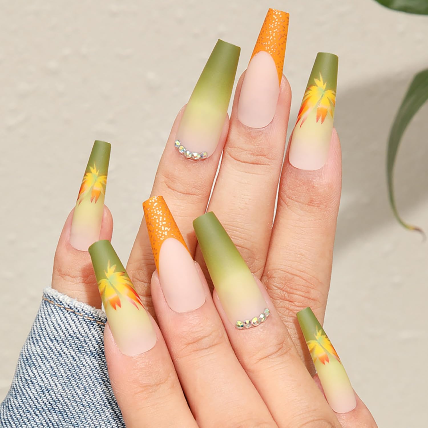 Amazon.com: Press on Nails Medium Length Gold Foil Line Design Square ...