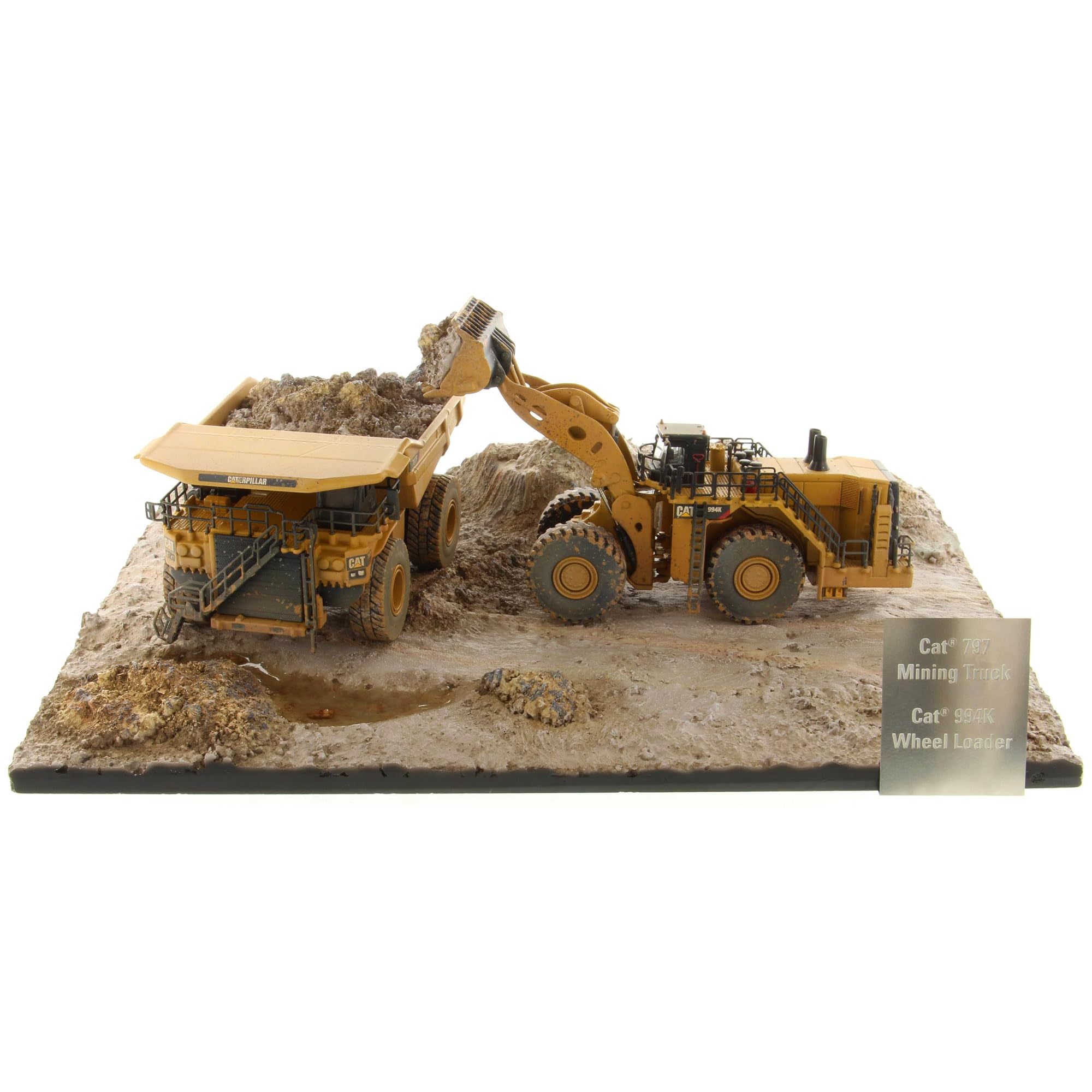 Amazon.com: 1:125 Scale Weathered 994K Wheel Loader & CAT 797 Mining ...