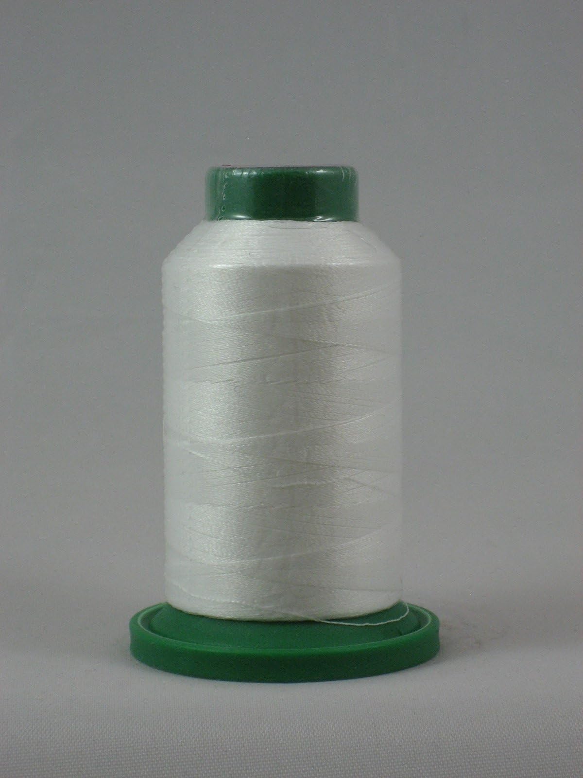 Amazon.com: Isacord Embroidery Thread 1000m 0015 : Arts, Crafts & Sewing