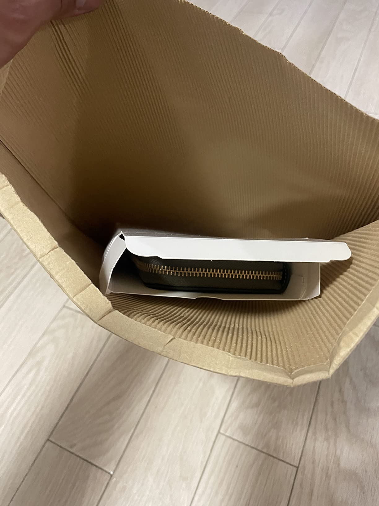 Amazon | Hush Puppies ハッシュパピー ニック 長財布 ラウンド 牛革 HP0610 (チョコ(41)) | 財布