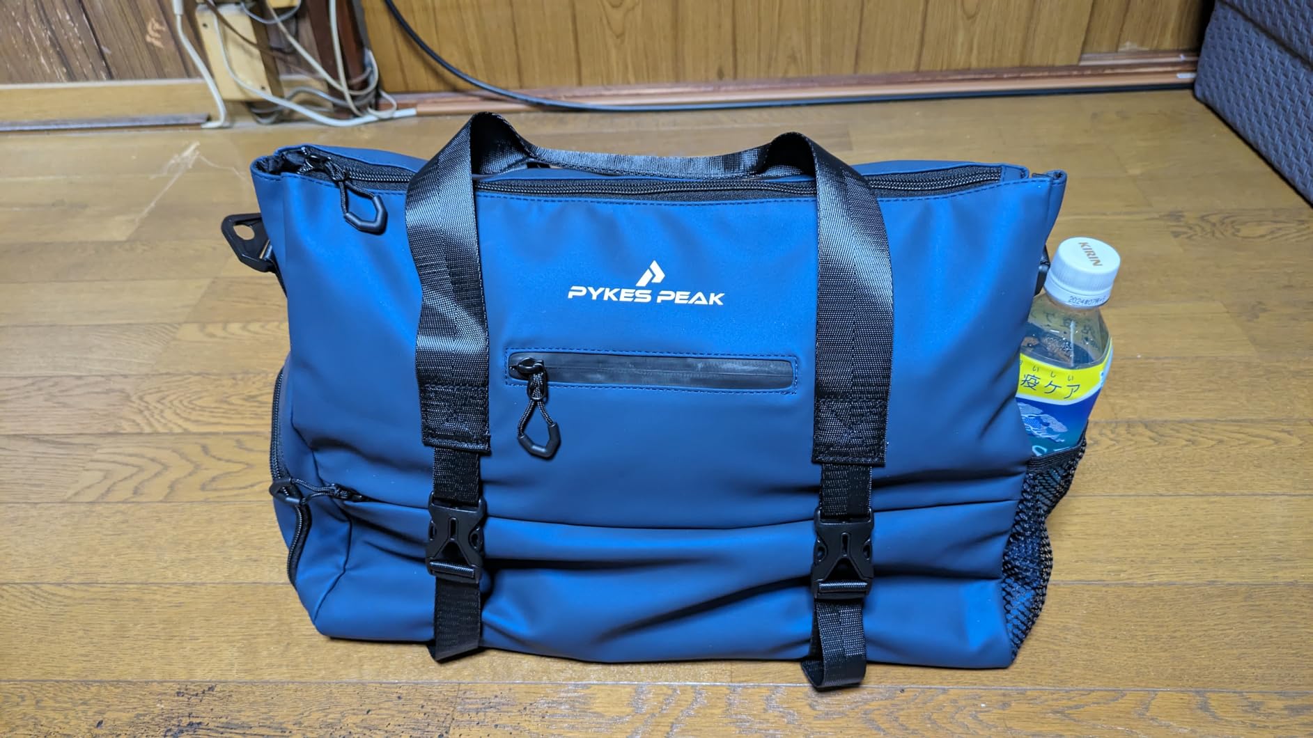 Amazon.co.jp: PYKES PEAK（パイクスピーク）大容量 スポーツショルダーバッグ エナメルバッグ ジム ゴルフ アウトドア 部活 旅行 出張 バック ショルダー【Sサイズ ...