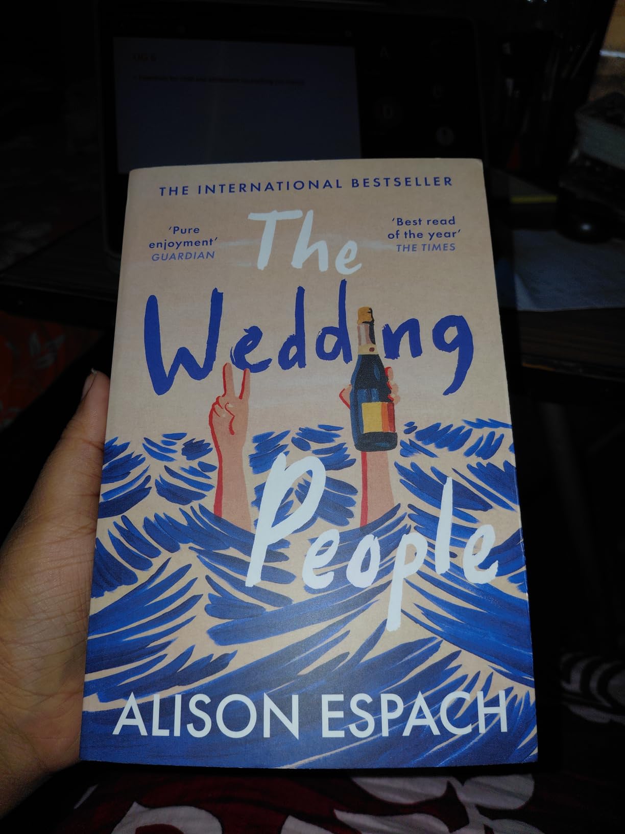 The Wedding People: The hilarious and moving million-copy bestseller ...