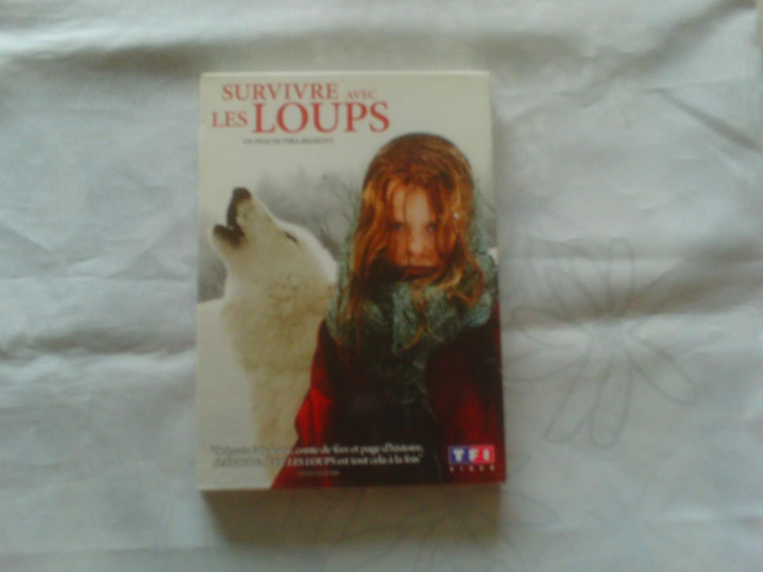 Survivre avec Les Loups: Amazon.fr: Mathilde Goffart, Yaël Abecassis ...