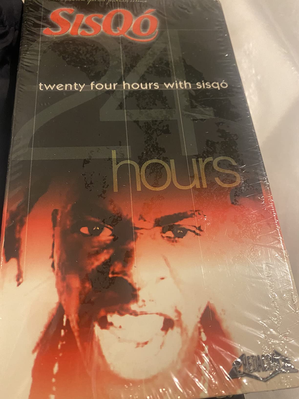 Amazon.com: Twenty Four Hours With Sisqó [VHS] : Sisco, Massive, Ian ...