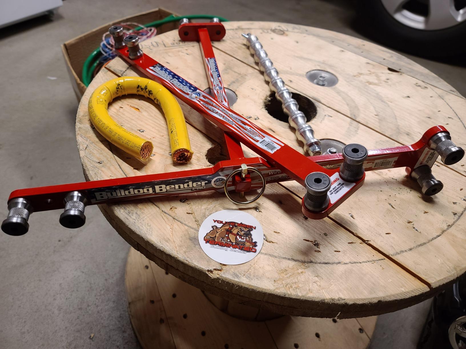 Amazon.com: Bulldog Bender 3 件組 500 MCM 和較小的纜線彎管機 : 家居裝修