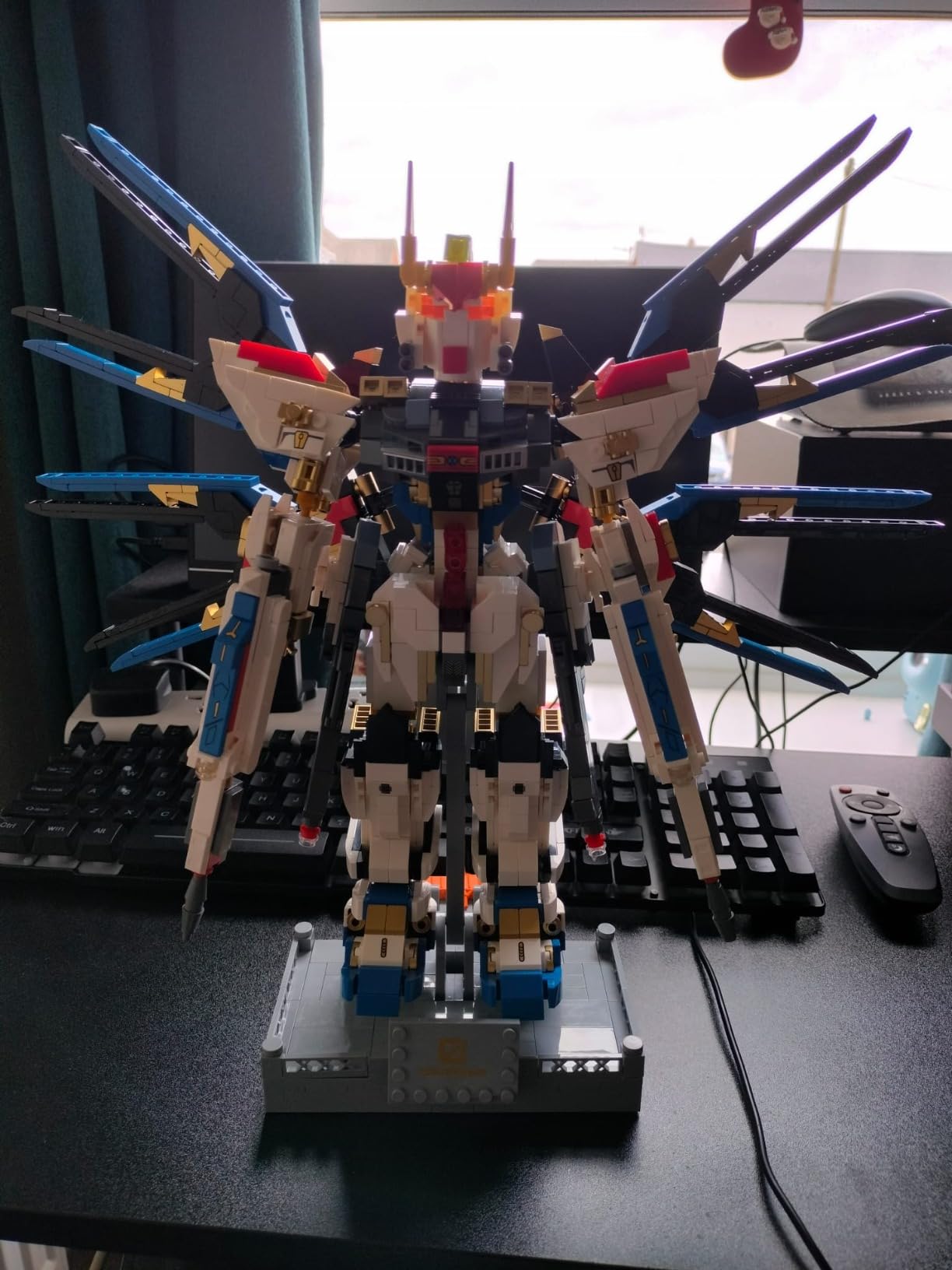 HYG Toys Mech Robot Building Toys Set, Model Kit, Collectible Action ...