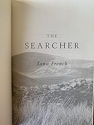 Amazon.com: The Searcher: A Novel: 9780735224650: French, Tana: Books