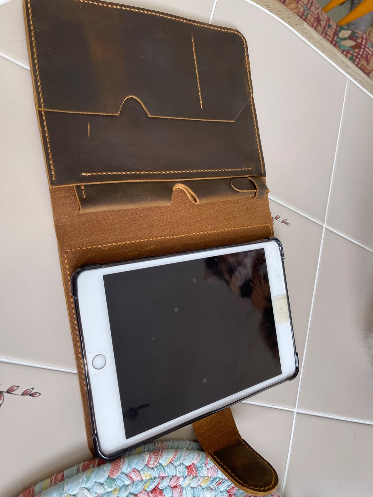 Amazon.com: Handmade leather ipad mini 6 5 case with pencil holder ...