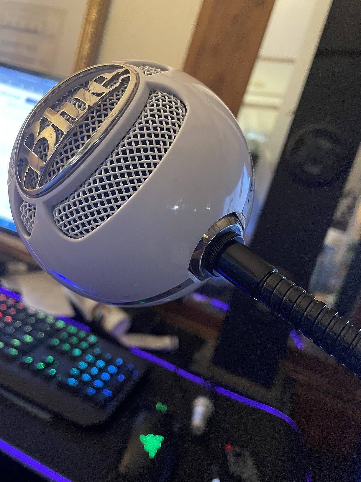 Amazon.com: Donuts Mic Stand Adapter 3/8 Female to 5/8 Male Screw ...