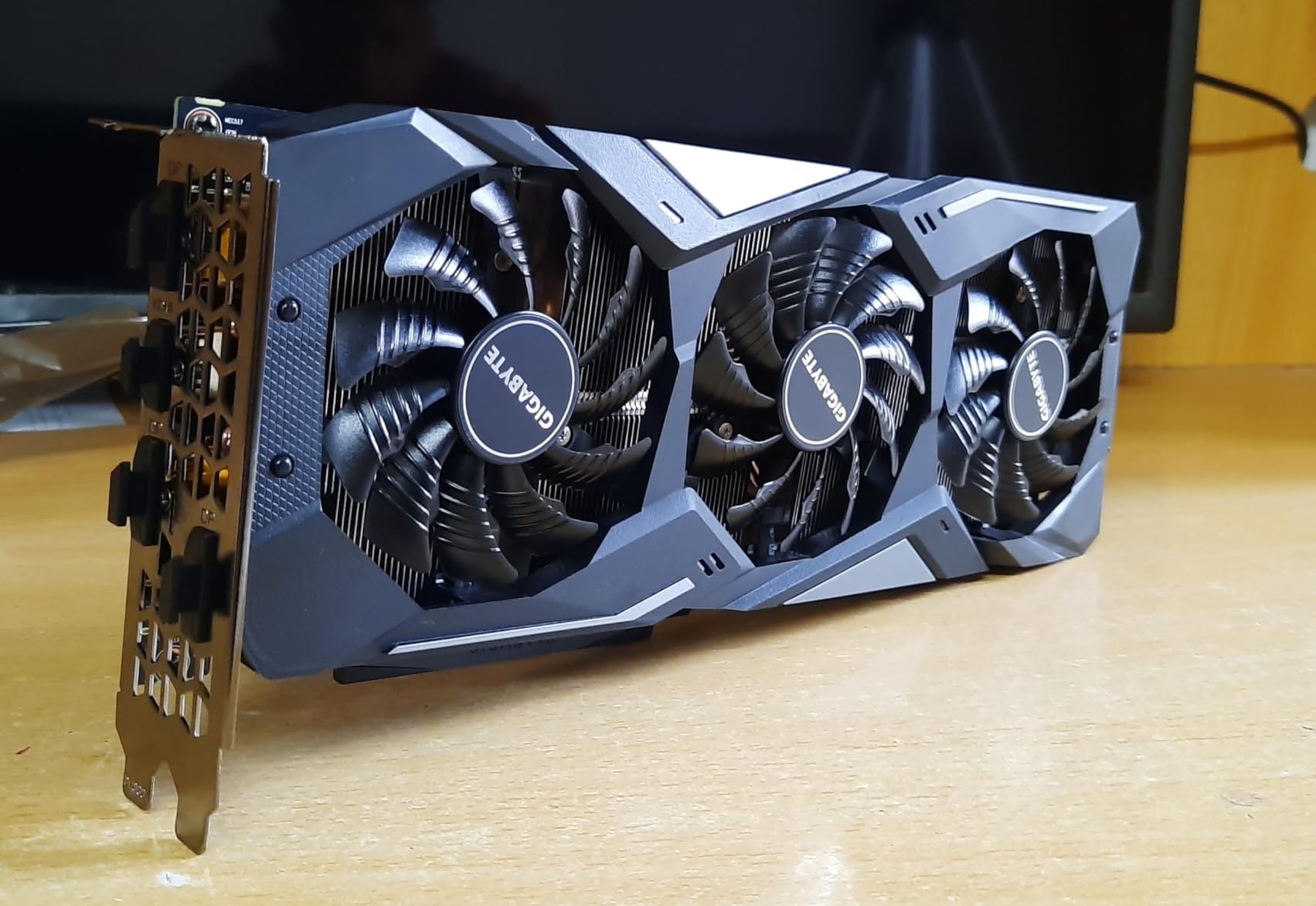 Amazon.in: Buy GIGABYTE Nvidia GeForce RTX 2060 pci_e OC 6GB GDDR5 ...