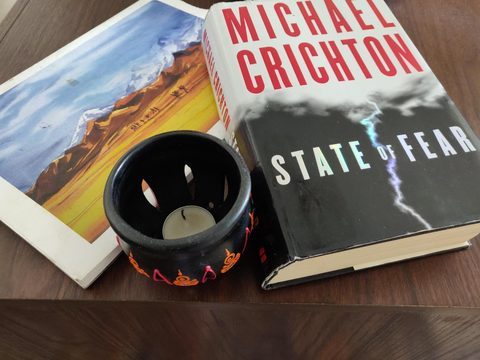State of Fear : Crichton, Michael: Amazon.in: Books