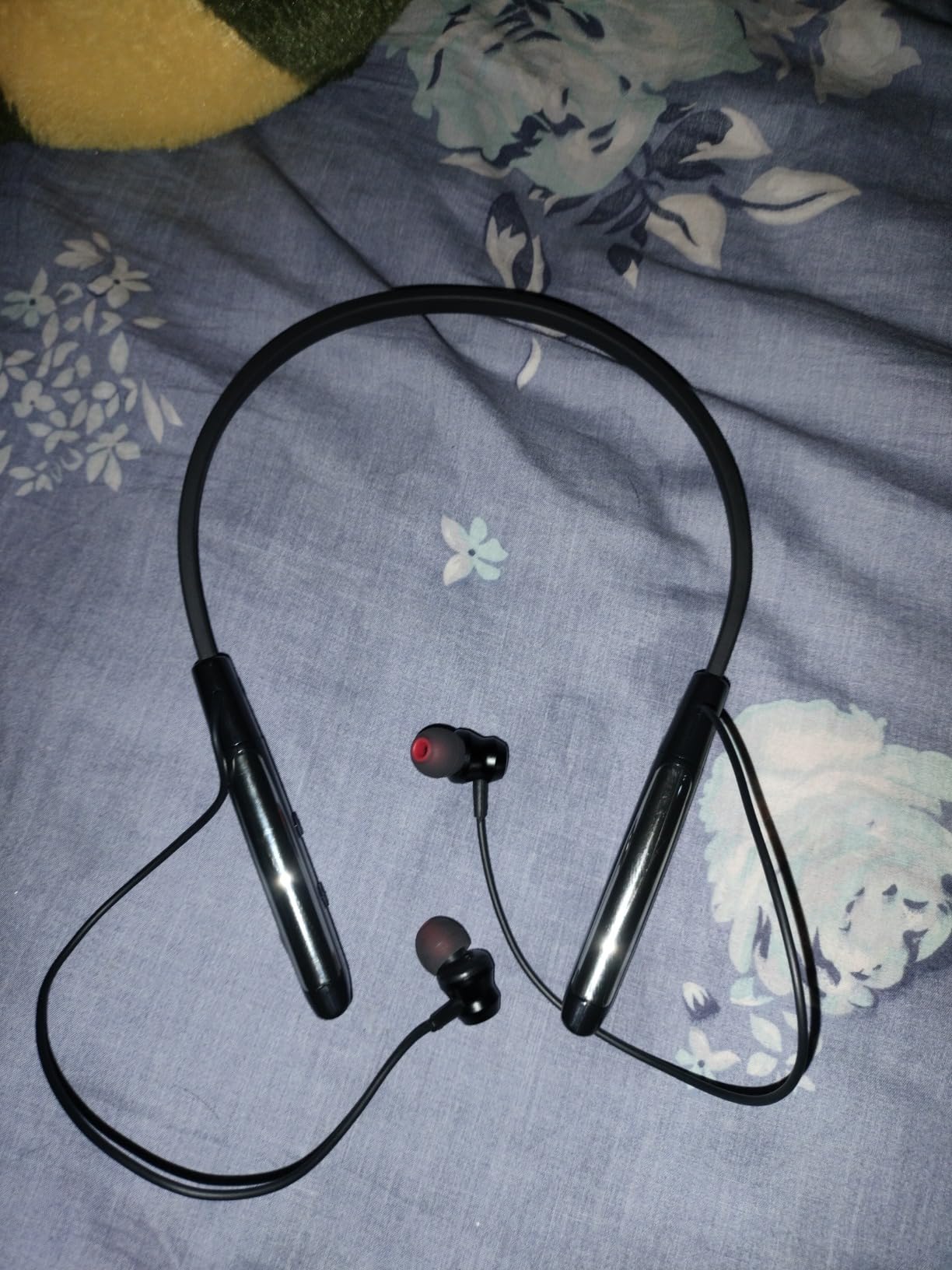 Toreto Tune Ease Wireless Earphone ditachable Battery Neckband, Vibration Alert, Bluetooth 5.3 ...