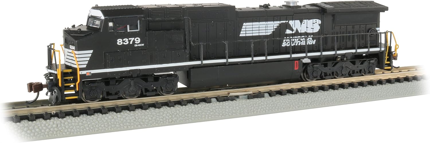 Amazon.com: Bachmann Trains GE Dash 8-40CW DCC Sound Value Econami ...