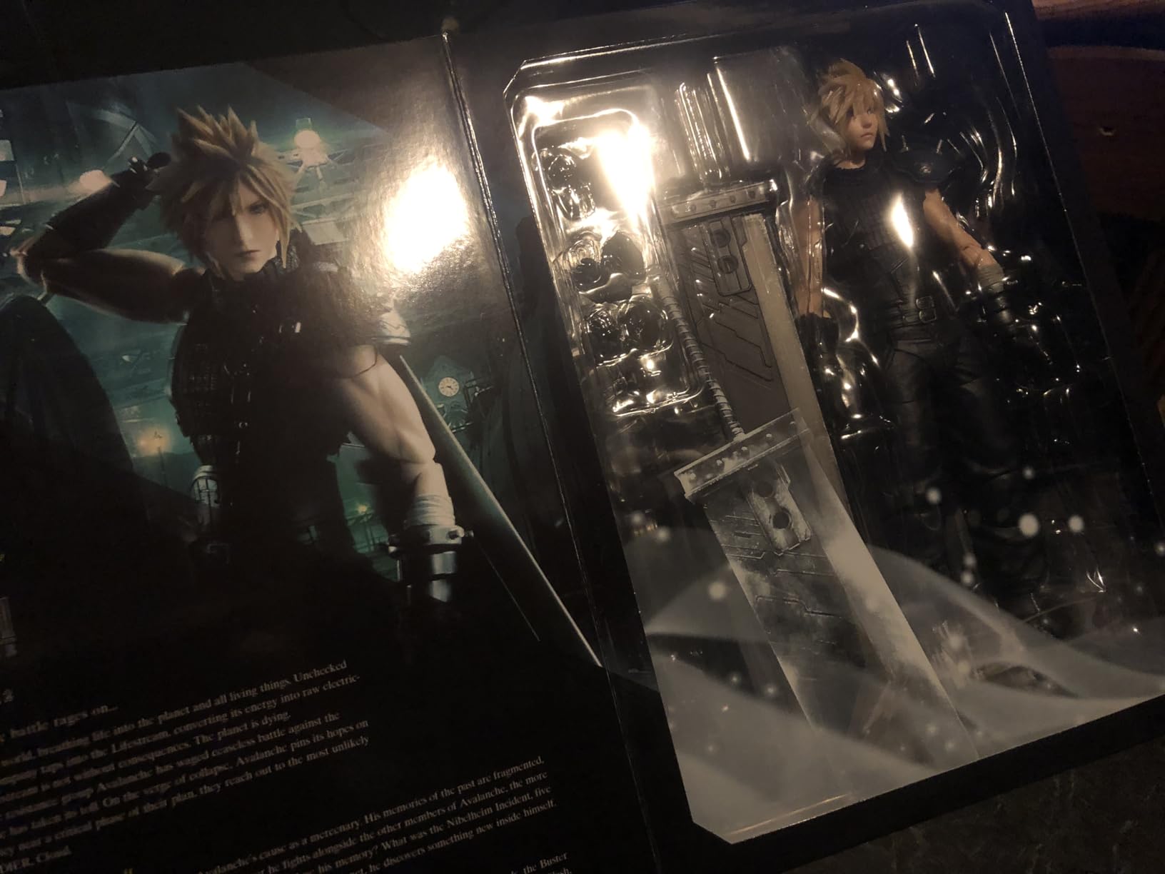 Amazon.com: Square Enix Final Fantasy VII Remake: Cloud Strife (Version ...