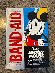 Amazon.com: Band-Aid Brand Adhesive Bandages for Minor Cuts & Scrapes ...