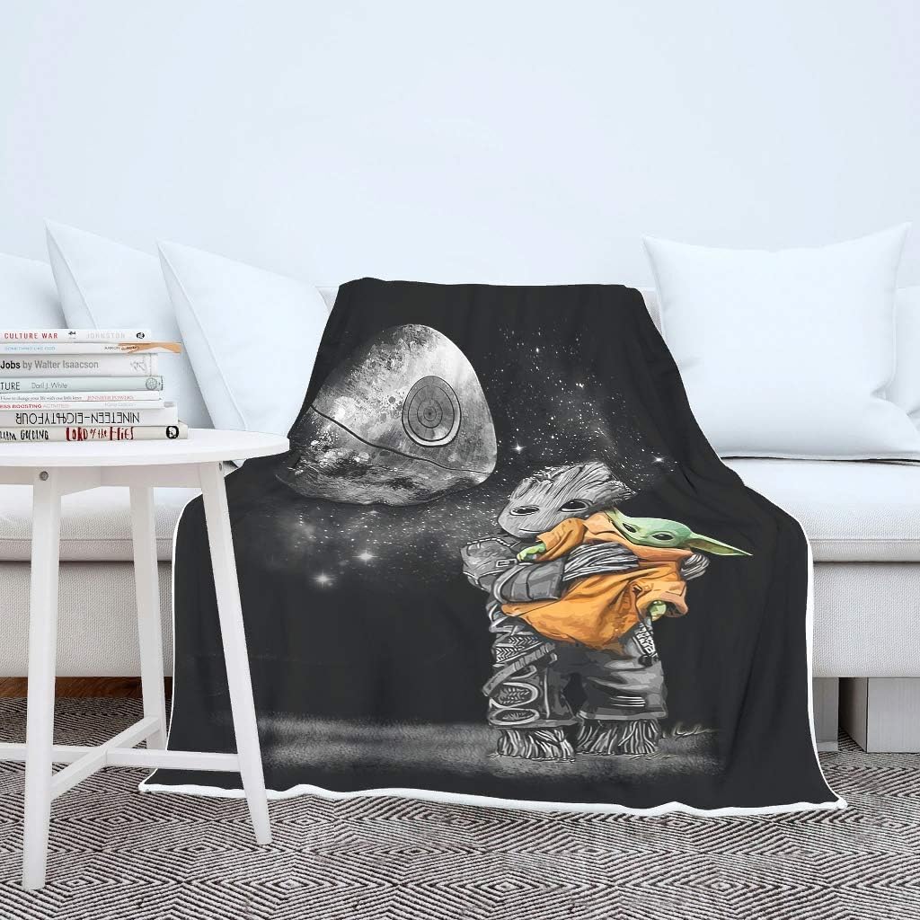 Primark Limited Disney Star Wars The Mandalorian Baby Yoda Fleecedecke ...