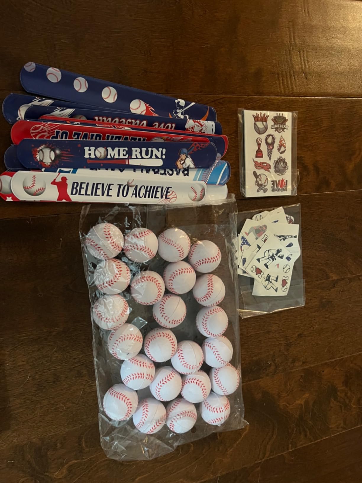 Amazon.com: C.N. 110PCS Baseball Party Favors,Sport Party Favors ...