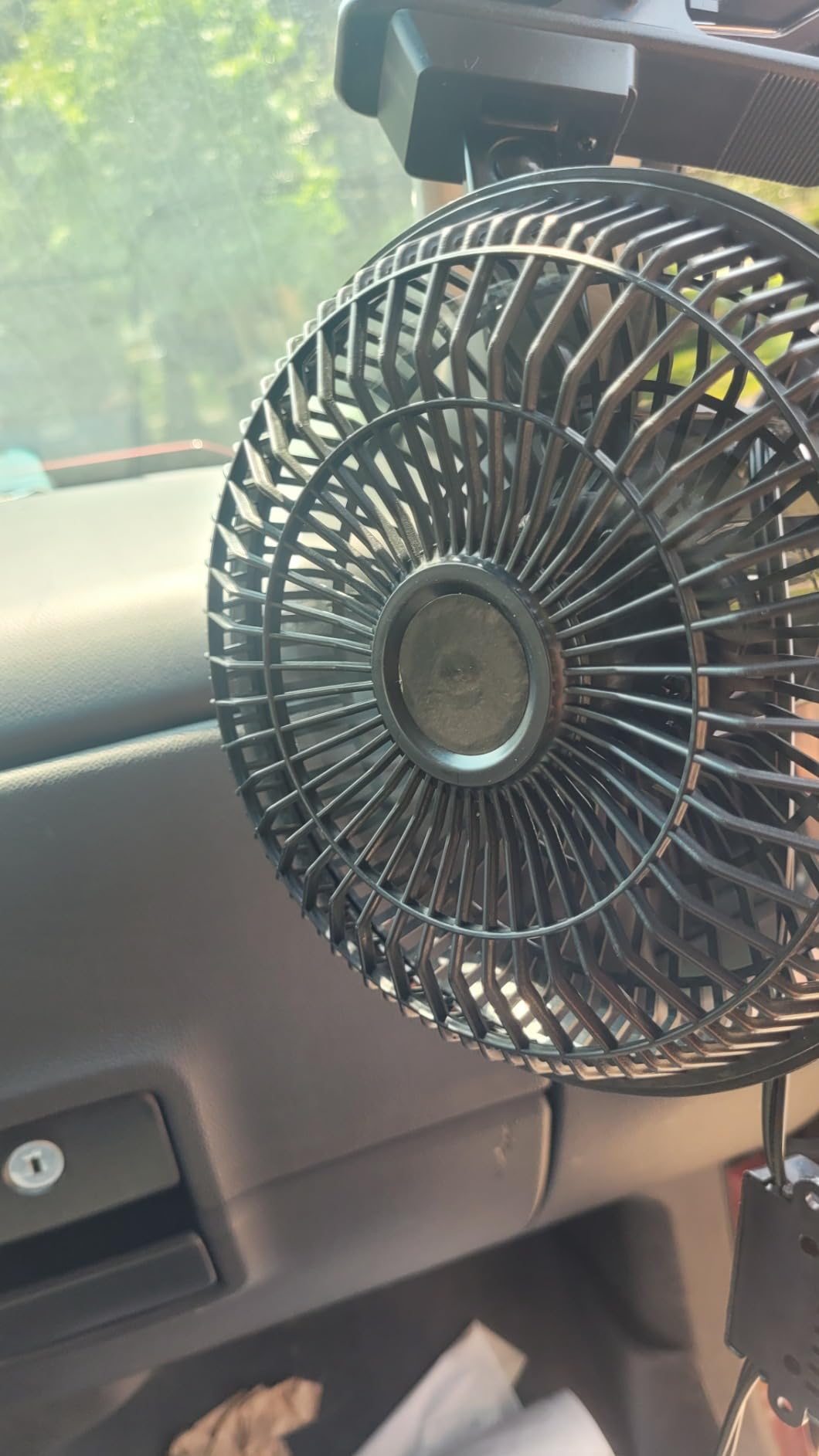 Amazon.com: Cat® Clip-On Car Fan with Oscillating Design, 12V Portable ...