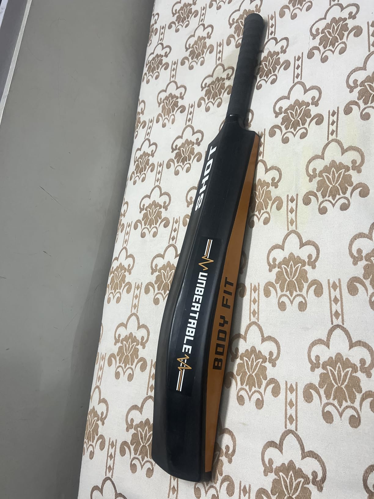 Bodyfit Cricket Bat | Plastic Full Size Cricket Bat | Lightweight Fiber ...