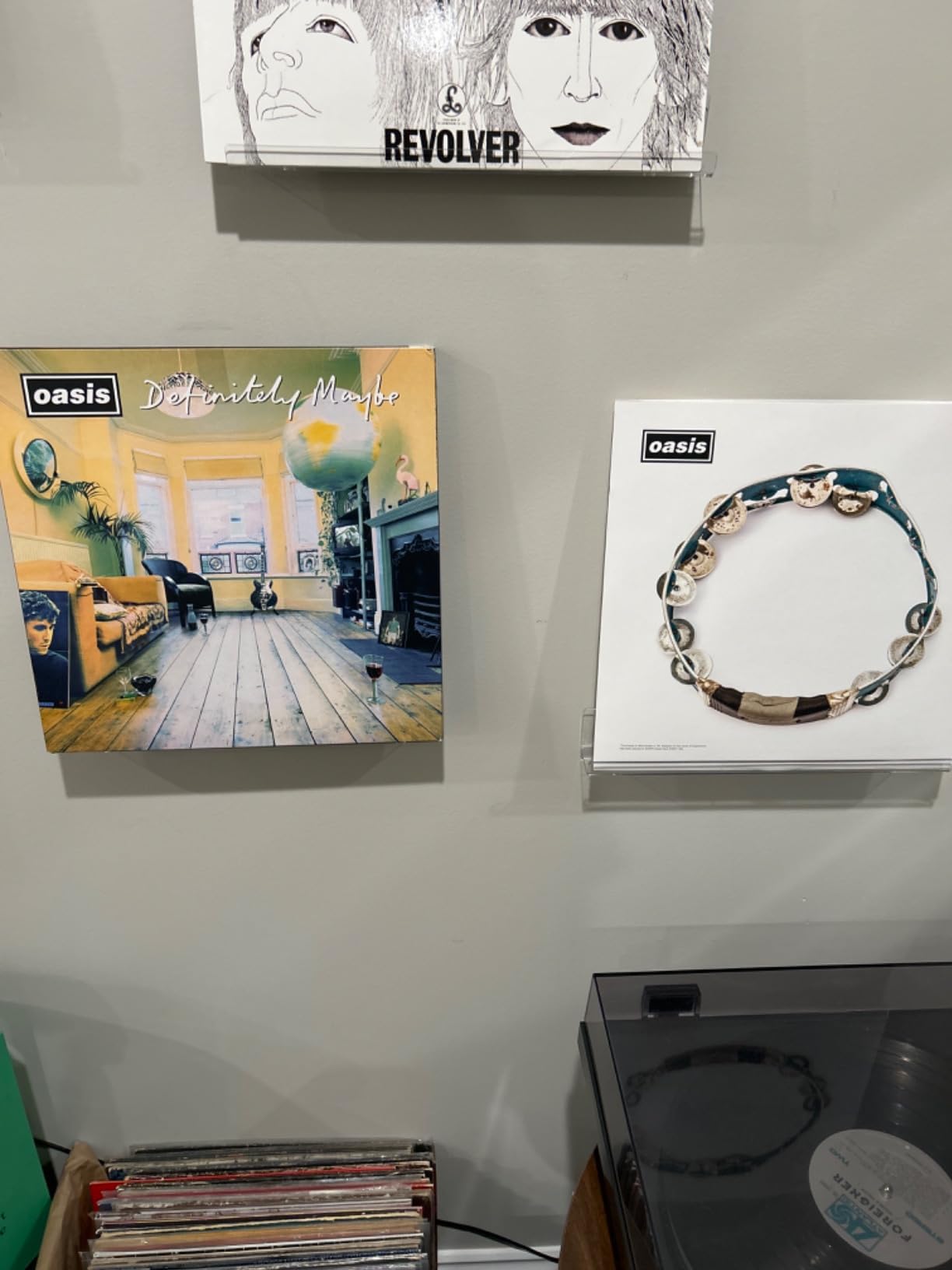 Oasis - Definitely Maybe (30th Anniversary Deluxe Edition) - Amazon.com ...
