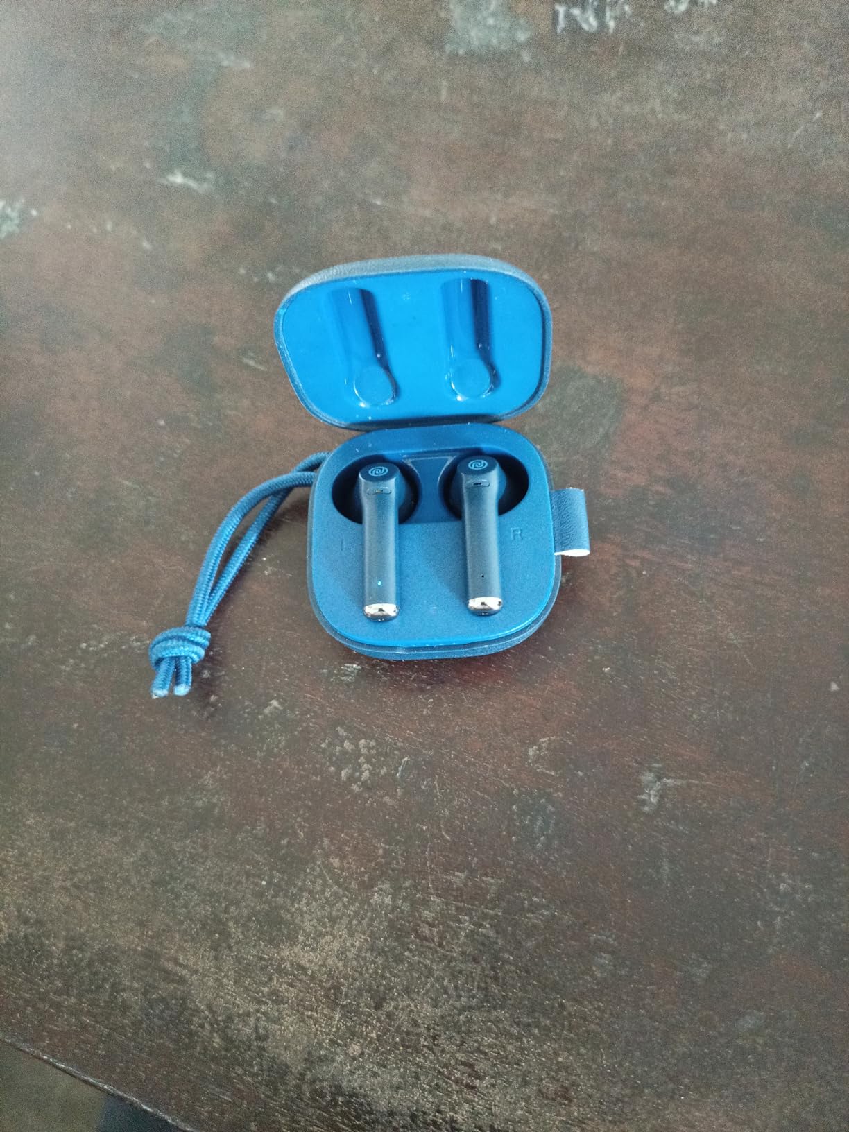 Noise Buds Explore Truly Wireless in Ear Earbuds with 50H of Playtime ...