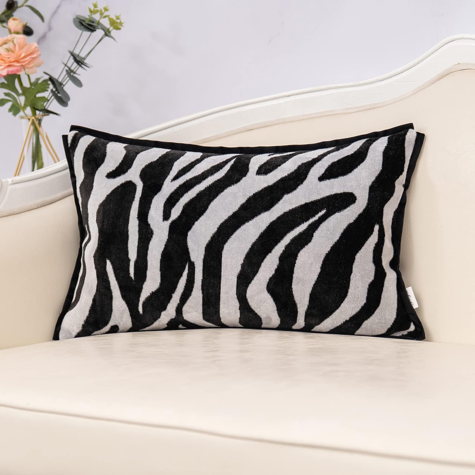 Amazon.com: oFloral Zebra Throw Pillow Covers Wild Animal Africa ...