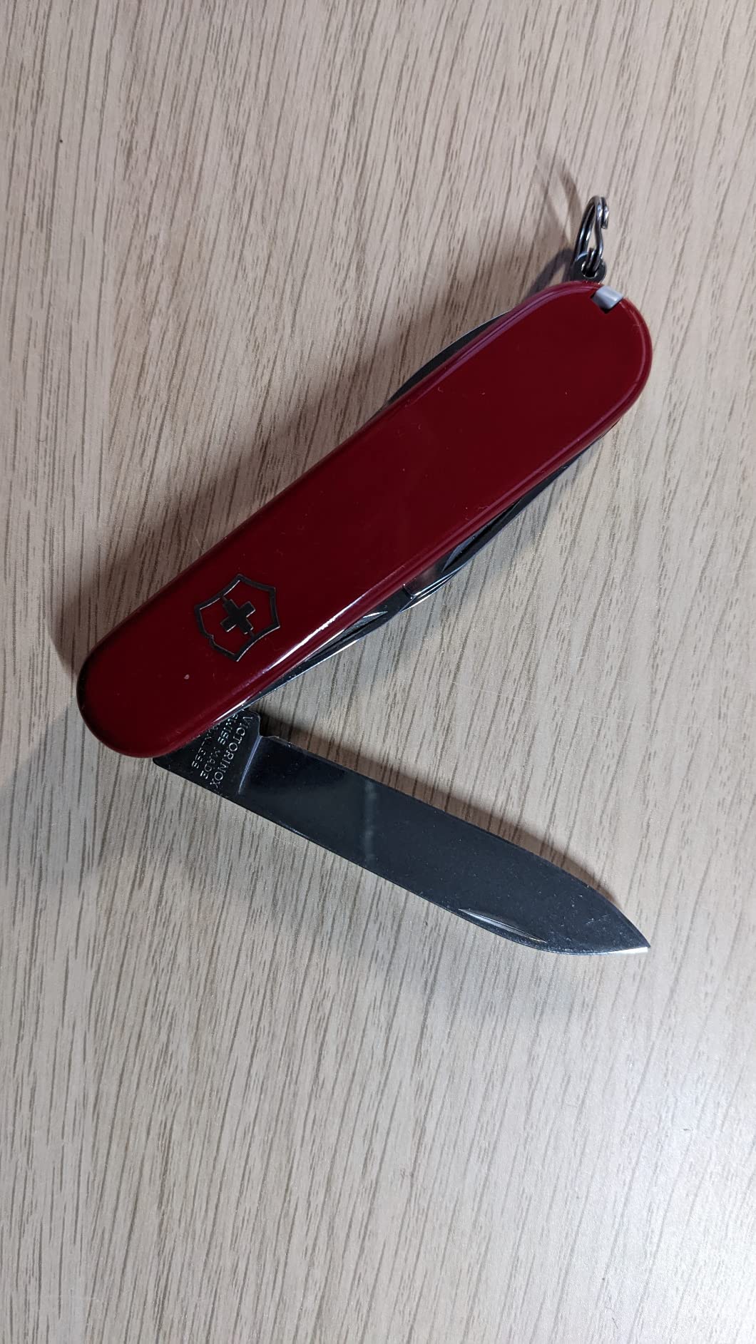 Victorinox Super Tinker Swiss Army Pocket Knife, Red, Clam Packed ...