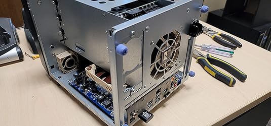 KCMconmey 8 + 2 Bay DIY NAS Case, 8 x 2.5/3.5 Tray + 2 x 2.5 Internal ...